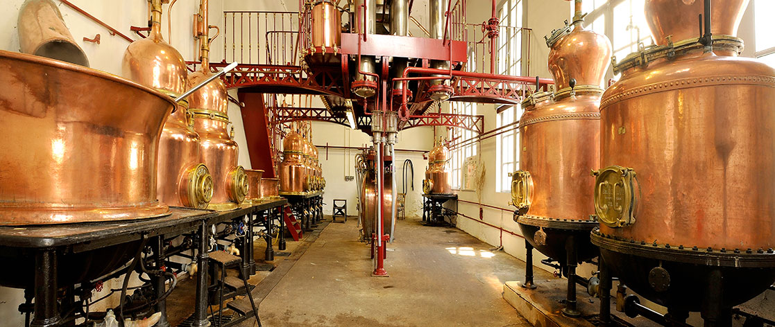 Combier_distillery - visitez nos entreprises
